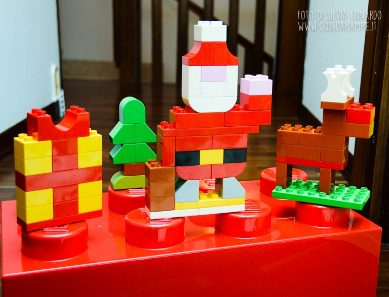 Come realizzare decorazioni natalizie con i Lego
